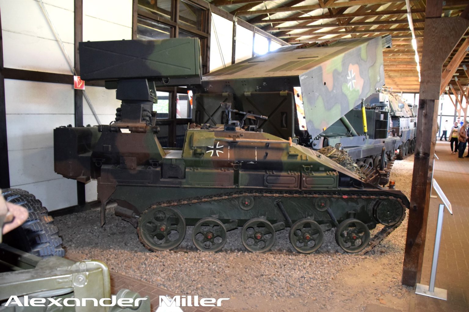Wiesel 2 Ozelot Waffenträger Walkaround (AM-00187) – Modell und Original